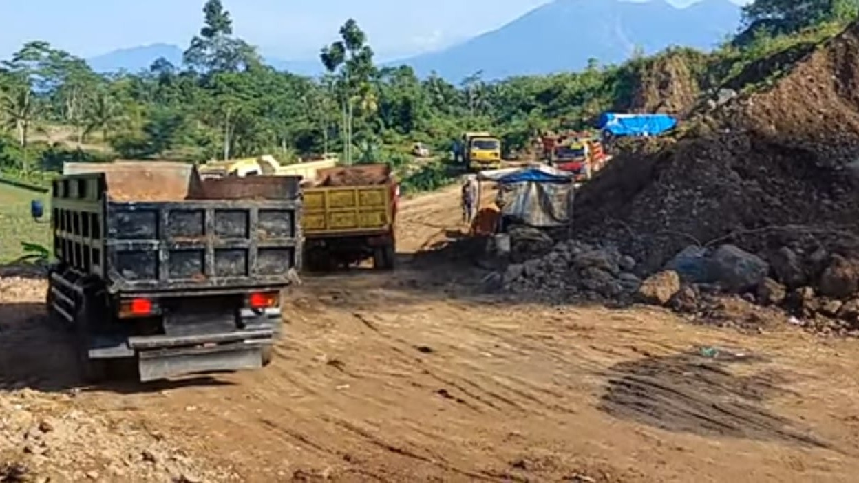 Jasa Pengurugan Tanah di Bekasi - Harga Pengurugan di Bekasi